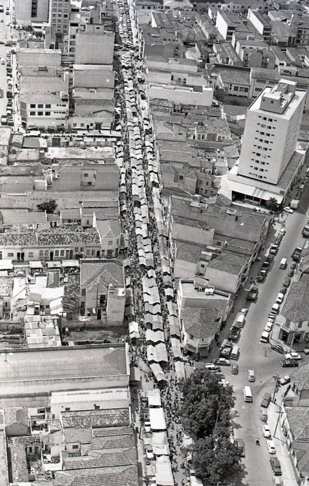 Uma viagem aérea pela Marginal Tietê em 1972 - Acervo - Estadão