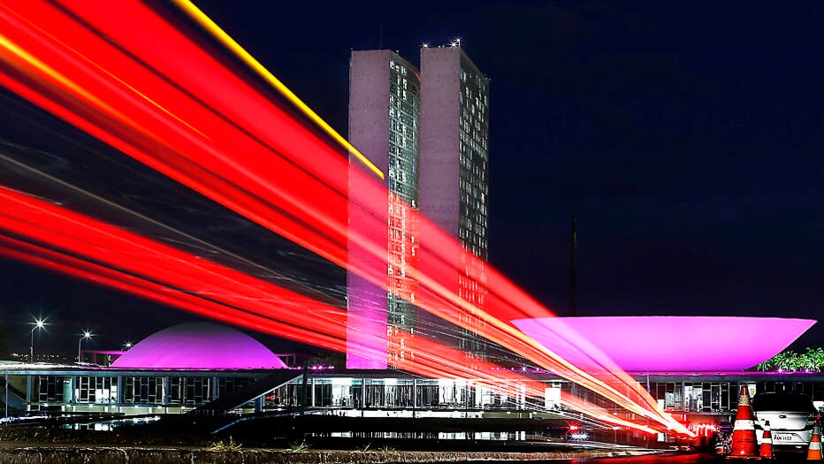 Imagens de 9 de Outubro - Fotografia - Estadão