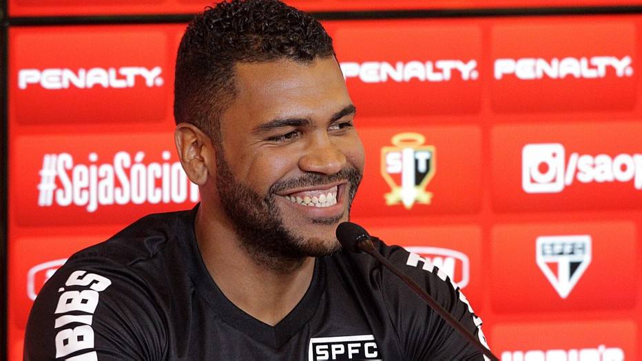 Breno esquece passado e promete volta do 'monstro' no São Paulo ...