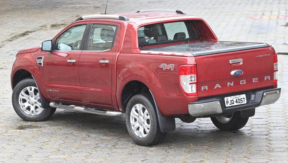 Chevrolet S10 x Ford Ranger x Toyota Hilux - Carros - Estadão