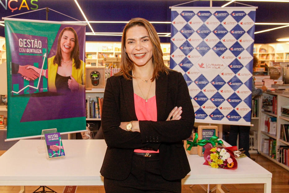 A empresária internacional, Simone Salgado, recebeu amigos e ...