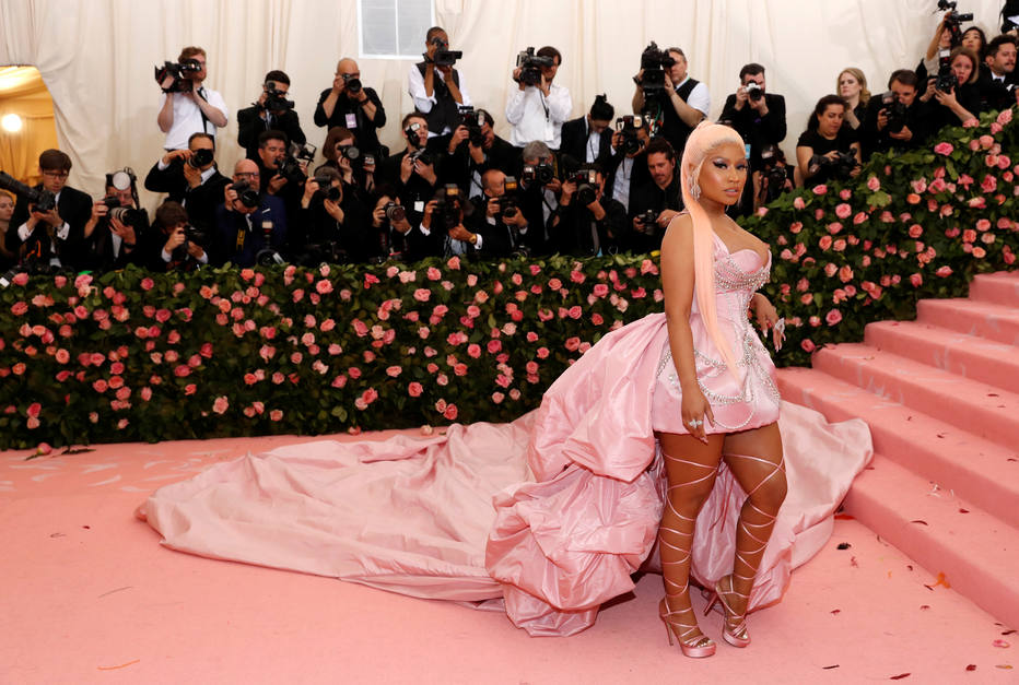 Super Freaky Girl Nicki Minaj Lança Prévia De Clipe Cor De Rosa Para
