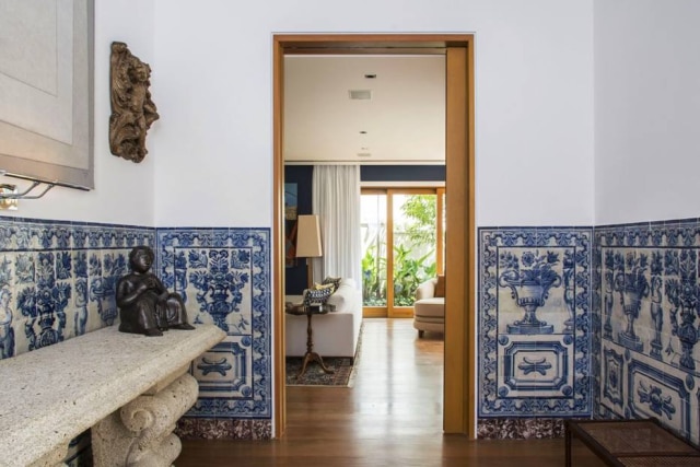 Casa foi construída a partir de azulejos trazidos de Portugal - Emais ...